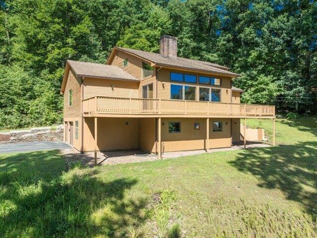 house with 5 bedroom, Monson MA ES104810761