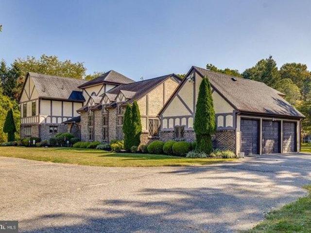 house with 5 bedroom, Moorestown NJ DS103623503