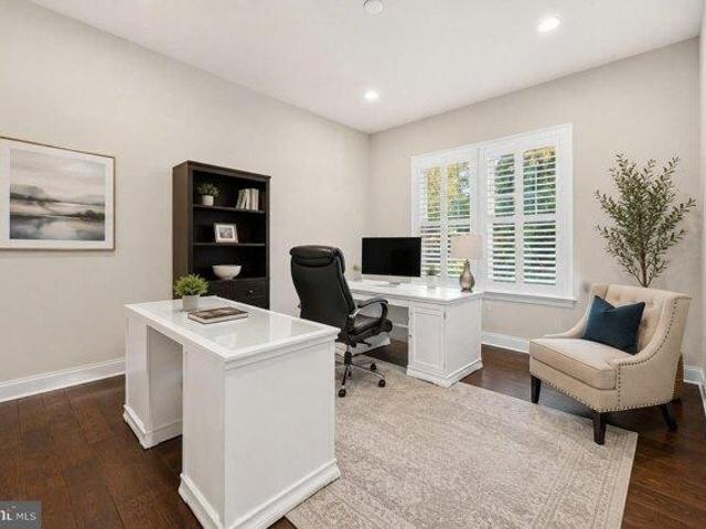 house with 5 bedroom, Moorestown NJ ES105192892
