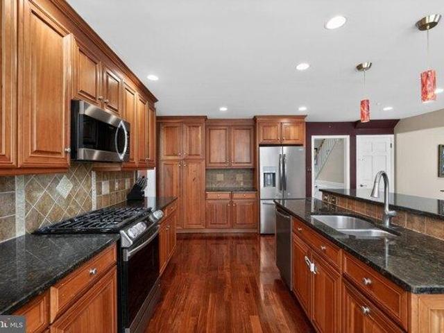 house with 5 bedroom, Moorestown NJ ES105193466