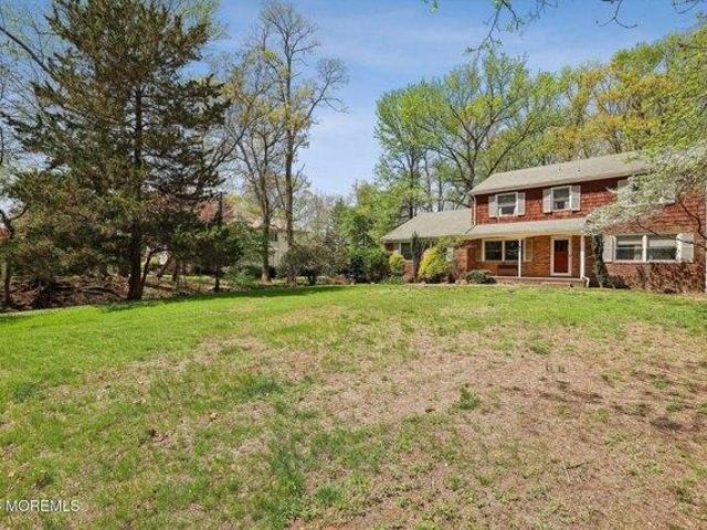 house with 5 bedroom, Morganville NJ DLS101631024