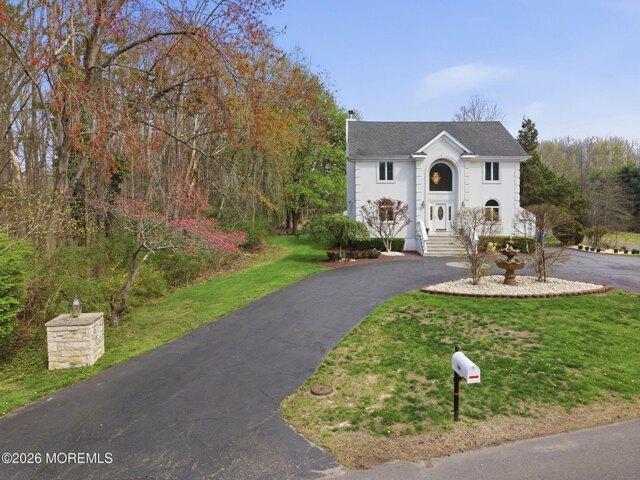 house with 5 bedroom, Morganville NJ ES105159201