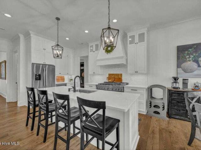 house with 5 bedroom, NC NC DLS101585750
