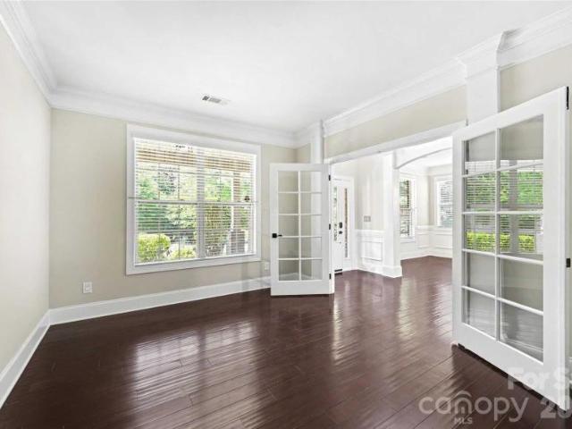 house with 5 bedroom, NC NC DLS102579039