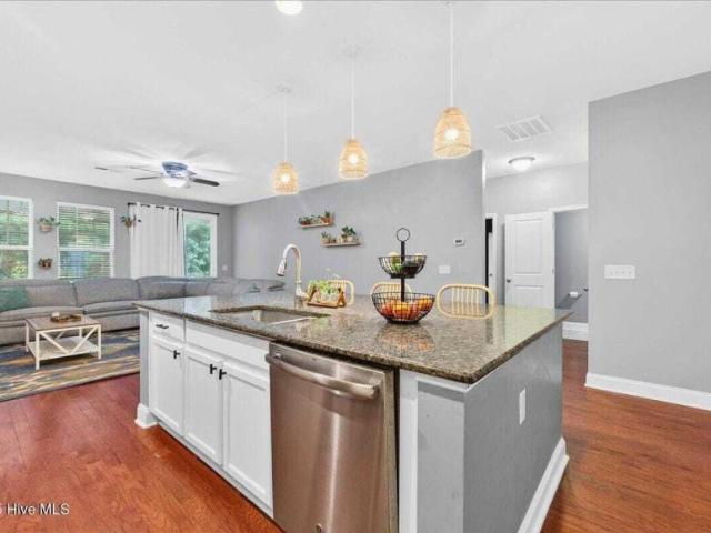 house with 5 bedroom, NC NC ES102468878