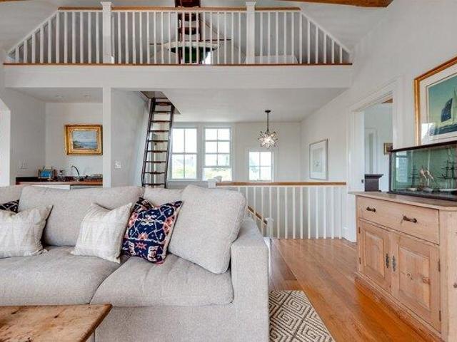 house with 5 bedroom, Nantucket MA ES105172609