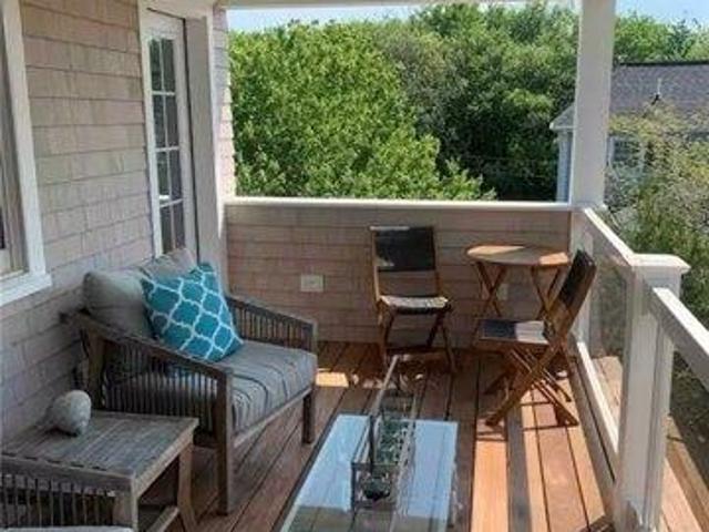 house with 5 bedroom, Narragansett RI ES104192554