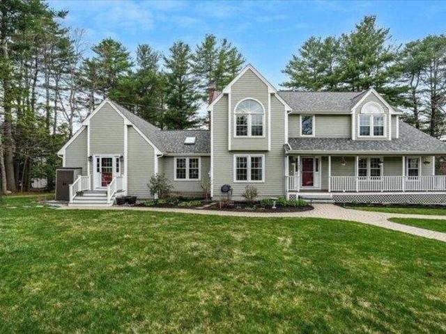house with 5 bedroom, Nashua NH DS102254329