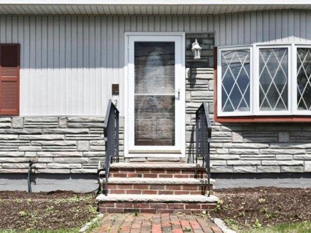 house with 5 bedroom, Nashua NH DS103035500