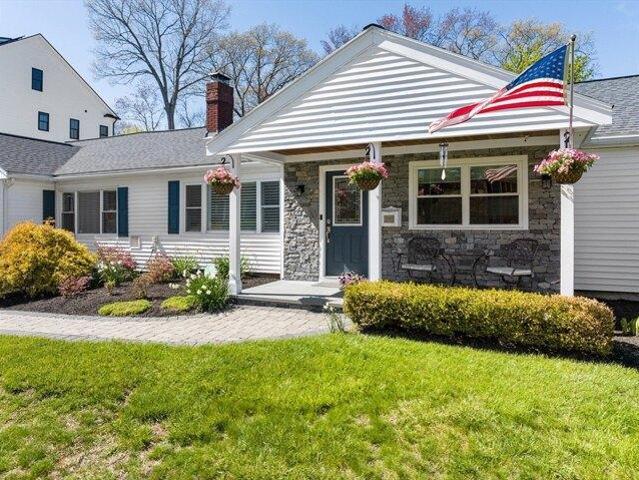 house with 5 bedroom, Natick MA DS102060545