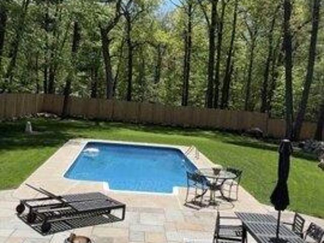 house with 5 bedroom, Natick MA DS103070362