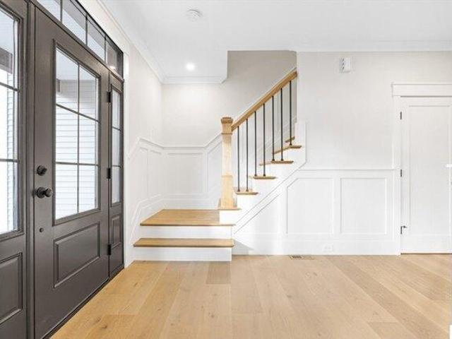 house with 5 bedroom, Natick MA ES105040775
