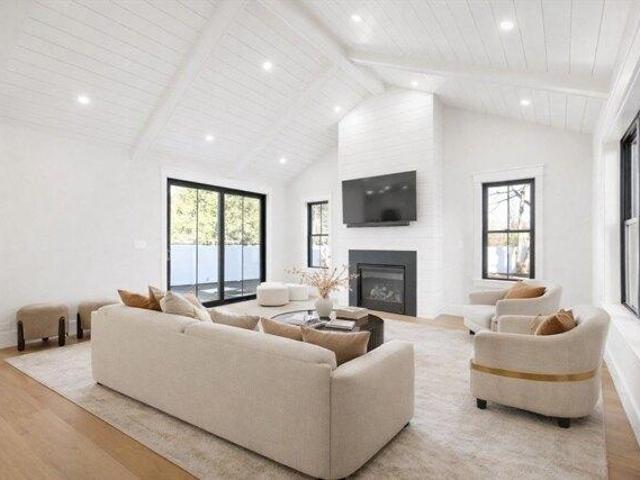 house with 5 bedroom, Natick MA ES105061612