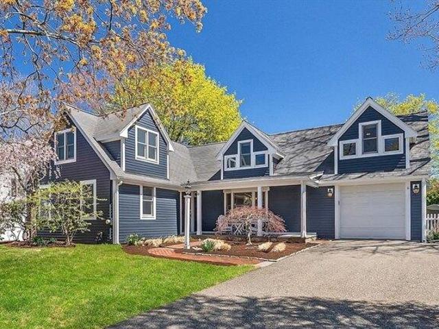 house with 5 bedroom, Needham MA DLS102344310