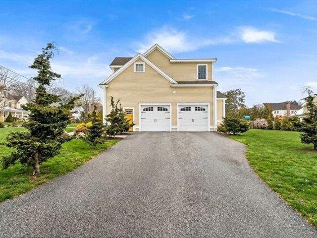 house with 5 bedroom, Needham MA DLS102632862
