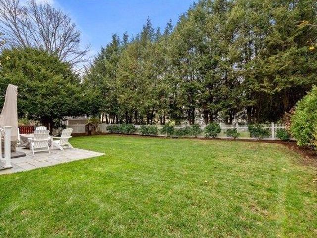house with 5 bedroom, Needham MA ES104008288