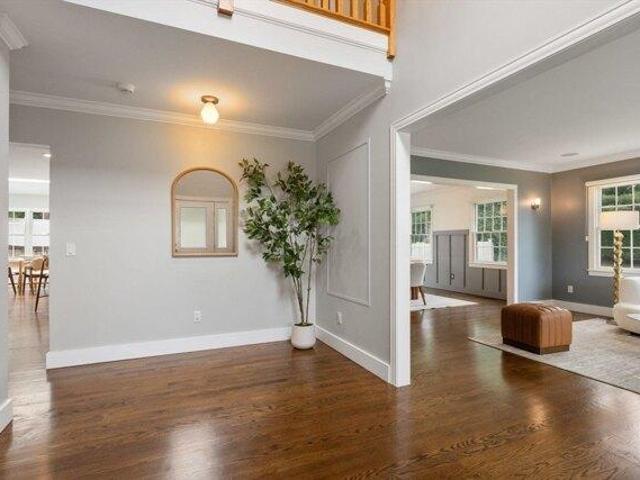 house with 5 bedroom, Needham MA ES105094569