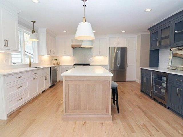 house with 5 bedroom, Needham MA ES105125071
