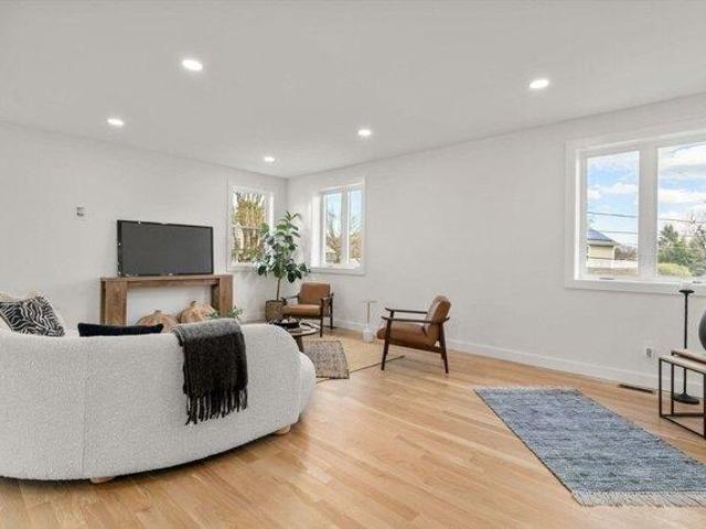 house with 5 bedroom, Needham MA ES103186956