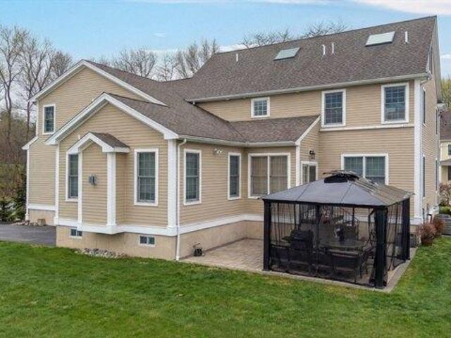 house with 5 bedroom, Needham MA ES103849072