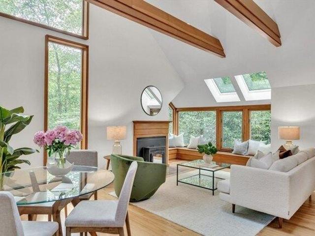 house with 5 bedroom, Needham MA ES103888239