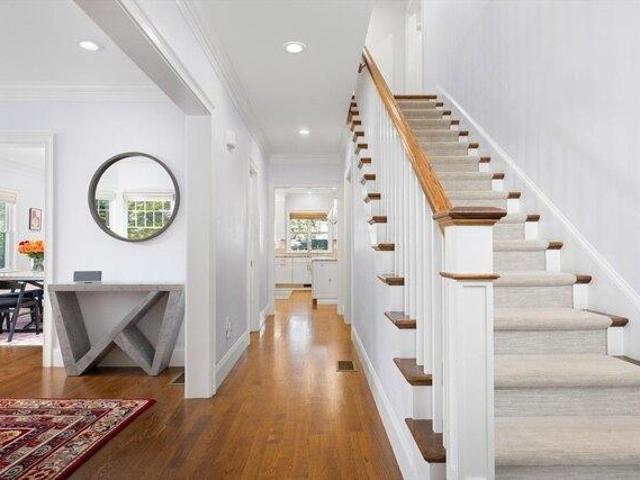 house with 5 bedroom, Newton MA DLS102583517