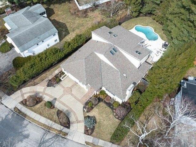 house with 5 bedroom, Newton MA DLS102761655