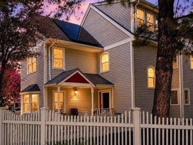 house with 5 bedroom, Newton MA DS102412742
