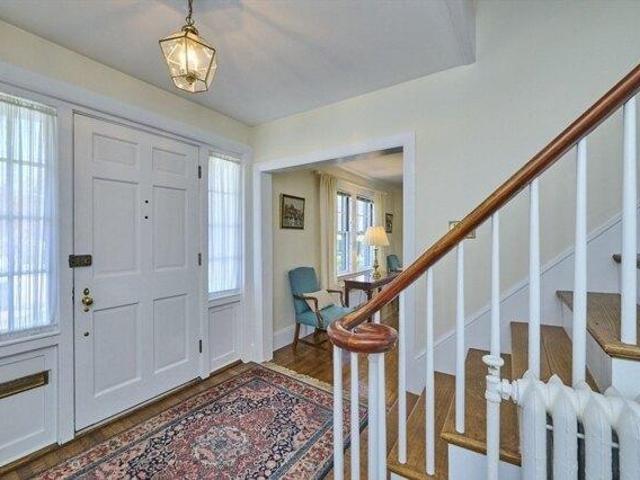 house with 5 bedroom, Newton MA DS102586598