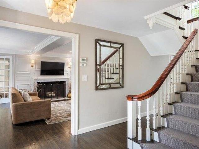 house with 5 bedroom, Newton MA DS102595775