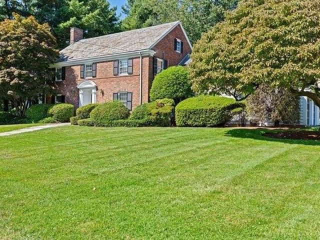house with 5 bedroom, Newton MA DS102635608