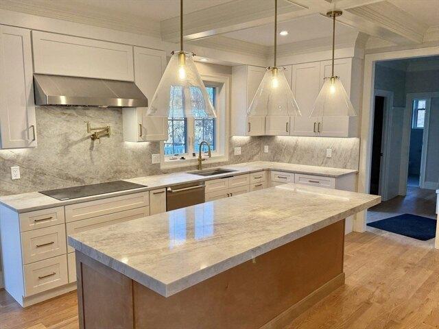 house with 5 bedroom, Newton MA DS102370359