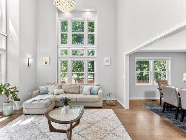 house with 5 bedroom, Newton MA DS103036966