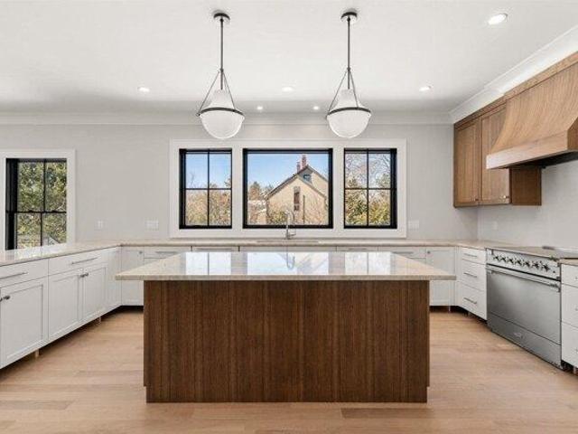 house with 5 bedroom, Newton MA DS103036155
