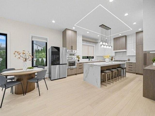 house with 5 bedroom, Newton MA ES102825275