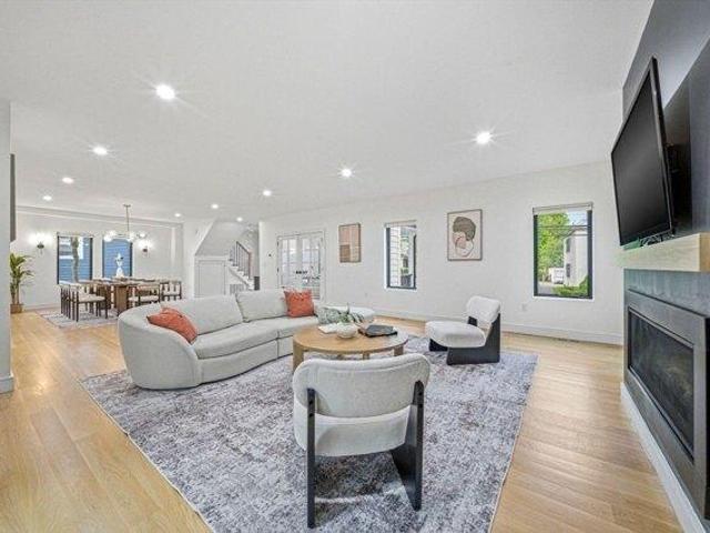 house with 5 bedroom, Newton MA ES103498983