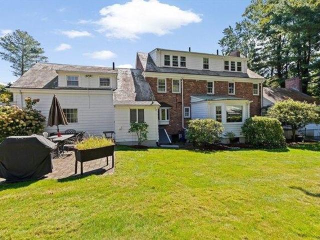 house with 5 bedroom, Newton MA ES103664720