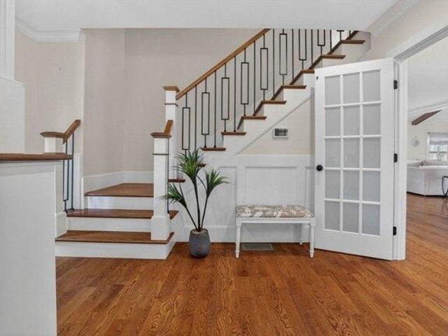 house with 5 bedroom, Newton MA ES103033310