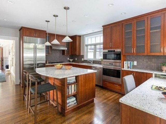 house with 5 bedroom, Newton MA ES103036857