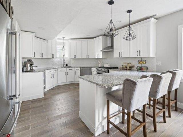 house with 5 bedroom, Newton MA ES103124631