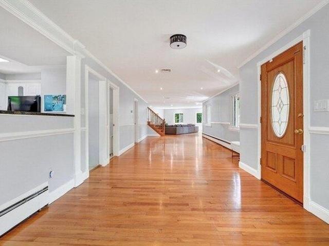 house with 5 bedroom, Newton MA ES103126228