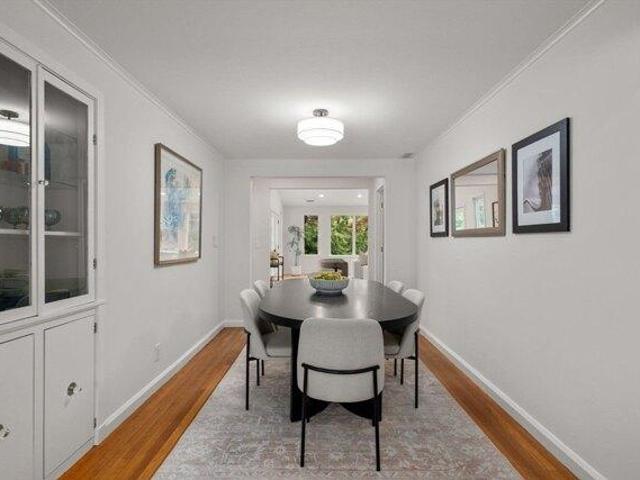 house with 5 bedroom, Newton MA ES103127877
