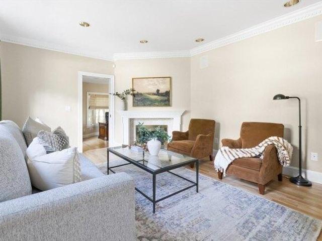 house with 5 bedroom, Newton MA ES103224287