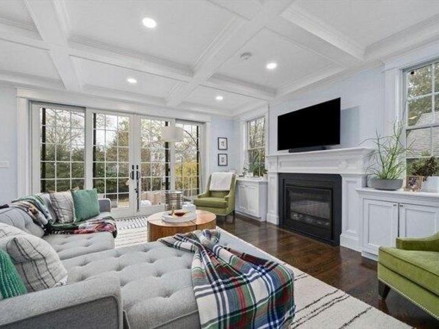 house with 5 bedroom, Newton MA ES103247482