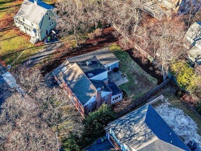 house with 5 bedroom, Newton MA ES104869522
