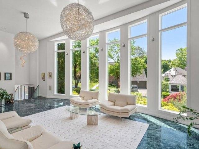 house with 5 bedroom, Newton MA ES105402275