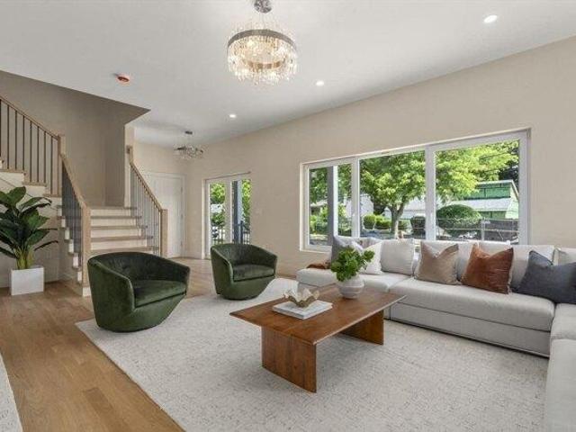 house with 5 bedroom, Newton MA ES105095916