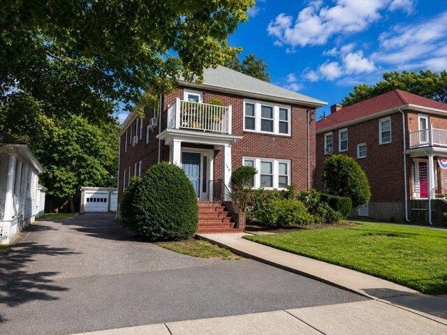 house with 5 bedroom, Newton MA ES105117632