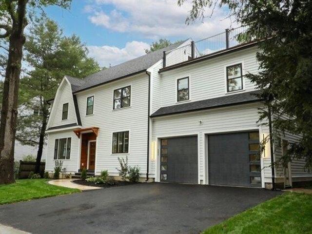 house with 5 bedroom, Newton MA ES105122864