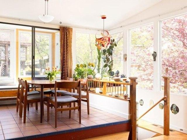 house with 5 bedroom, Newton MA ES105257867